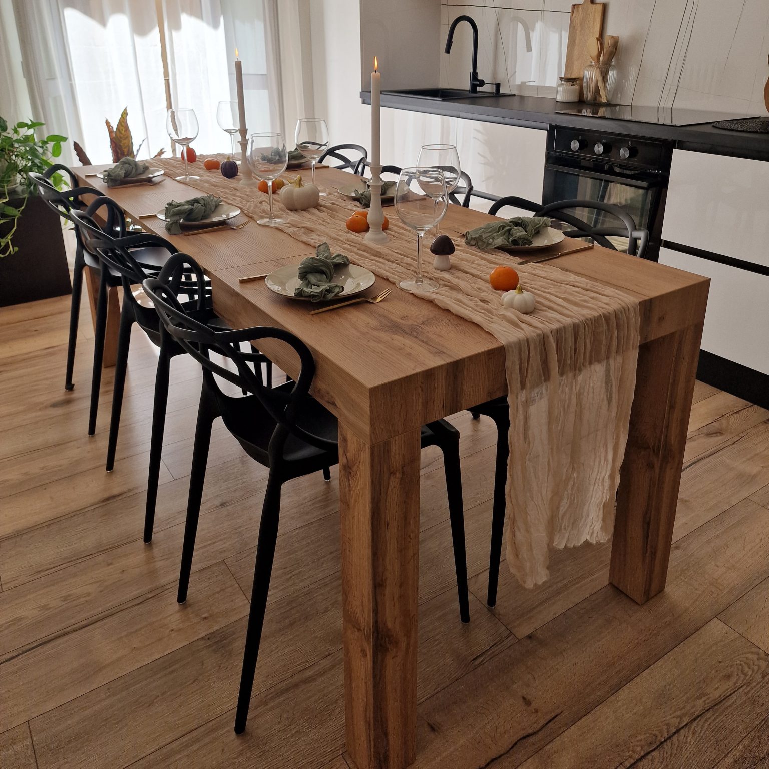Dining Table Height: Find the Perfect One