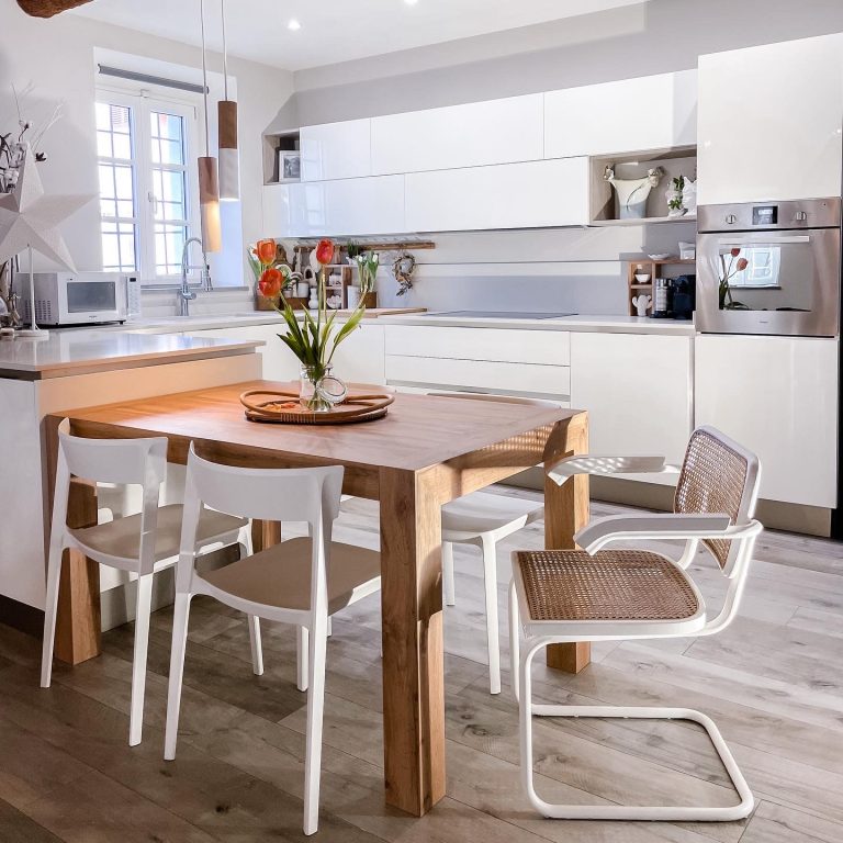 Dining Table Height: Find the Perfect One